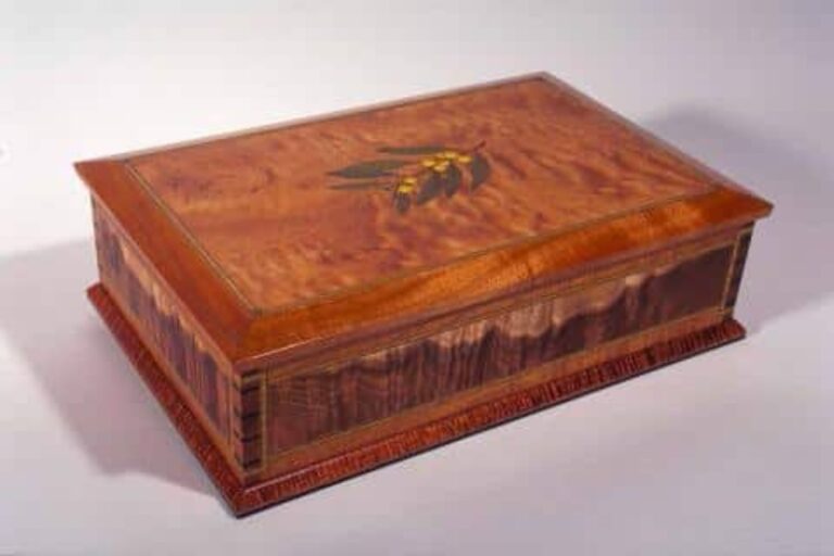 Creative ways to incorporate veneer inlays into your box designs ...